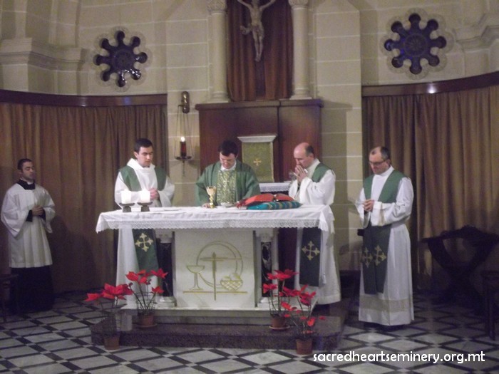 A Mass celebrated by Fr Raymond Portelli – Sacred Heart Major Seminary